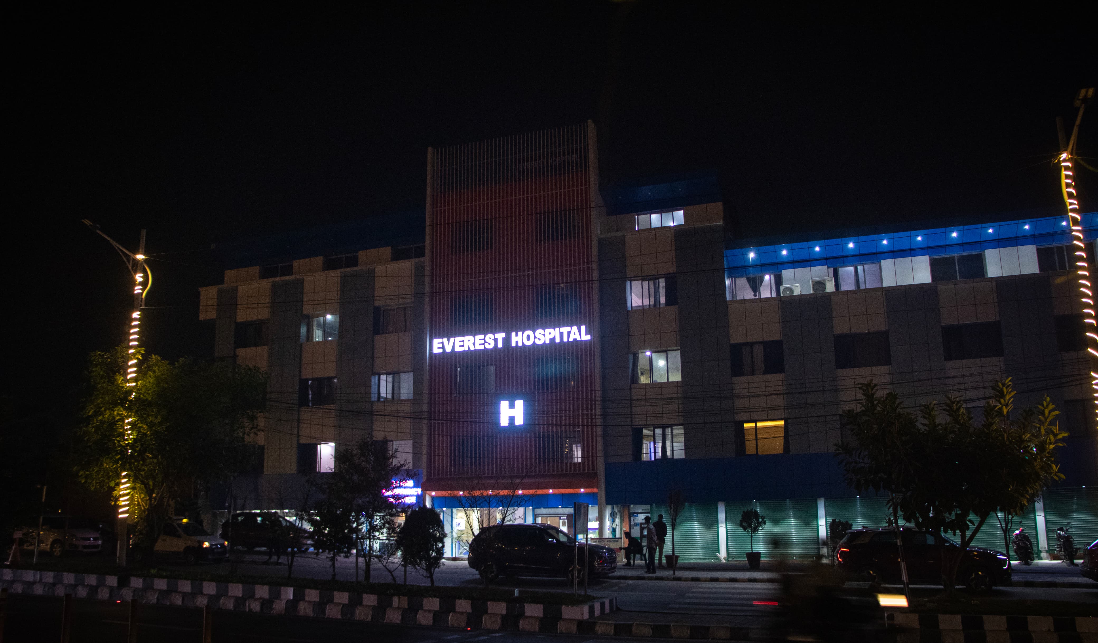 Everest Hospital - Your Path to Wellness